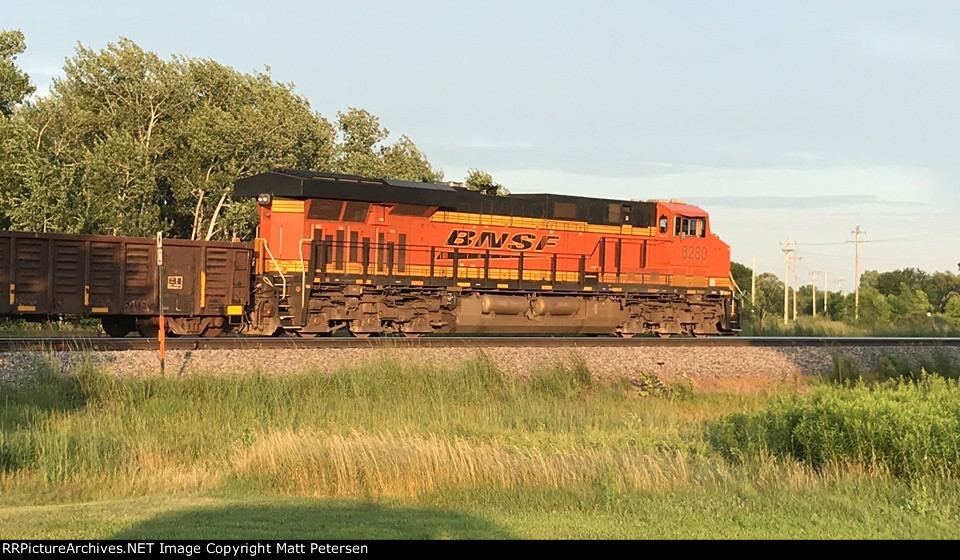 BNSF 8280